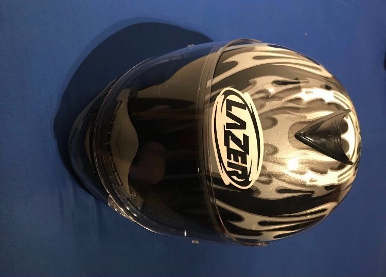 Motorradhelm Lazer (Gebraucht) in St. Niklaus VS für CHF 30 – mit ...