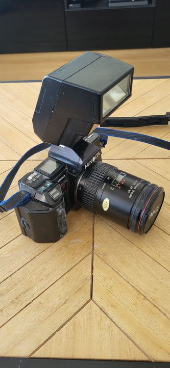 Minolta 7000 Kamera mit Lichtblitz und Auto Focus (Gebraucht) in Fislisbach für CHF 59 – mit ...