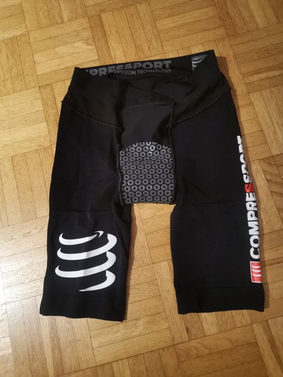Compressport Triathlon Under Control Short Gr. S | Kaufen auf Ricardo