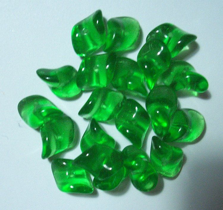 Glasperlen Grün 12x6 mm (Neu und originalverpackt) in Gunzwil für CHF 1.5 – mit Lieferung auf ...