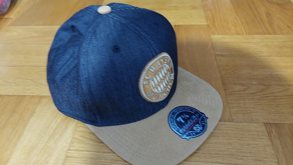 FC Bayern München Cap Mitchell & Ness, Top Zustand! (Neu (gemäss ...