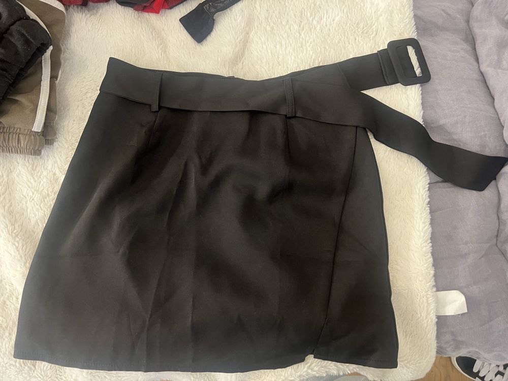 Schwarzer Rock Shein (Gebraucht) in Egolzwil für CHF 5 – mit Lieferung auf Ricardo kaufen