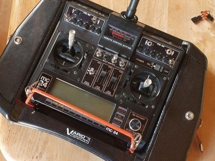 Sender Graupner MC 24 mit Spektrum Umbau (Gebraucht) in Pany für CHF ...