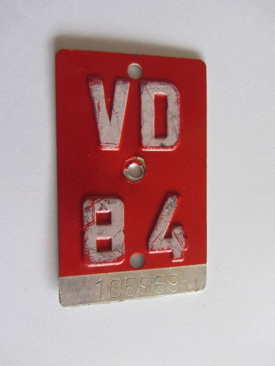 PLAQUE VD 84 (Gebraucht) in Echallens für CHF 4 – mit Lieferung auf ...