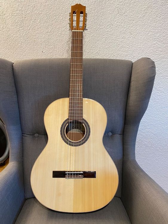 Akustische Gitarre - Modell Cuenca 10 Abeto (Gebraucht) in Grenchen für CHF 190 – nur Abholung ...