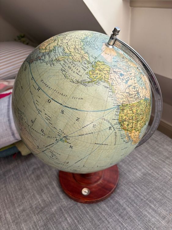 Antiker Globus (Gebraucht) in Zürich für CHF 60 – nur Abholung auf ...