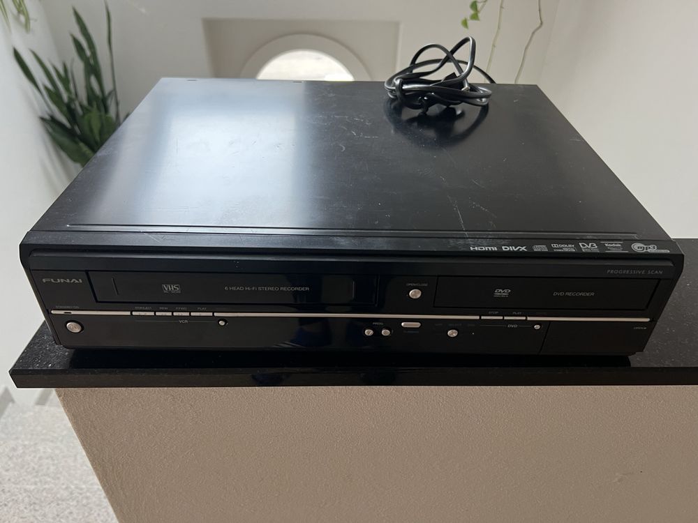 Funai DVD & VHS-Videorecorder - Nostalgie neu erleben! (Gebraucht) in ...