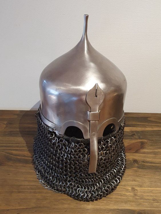 Mittelalterlicher Ritterhelm - Turbanhelm (Gebraucht) in Disentis ...