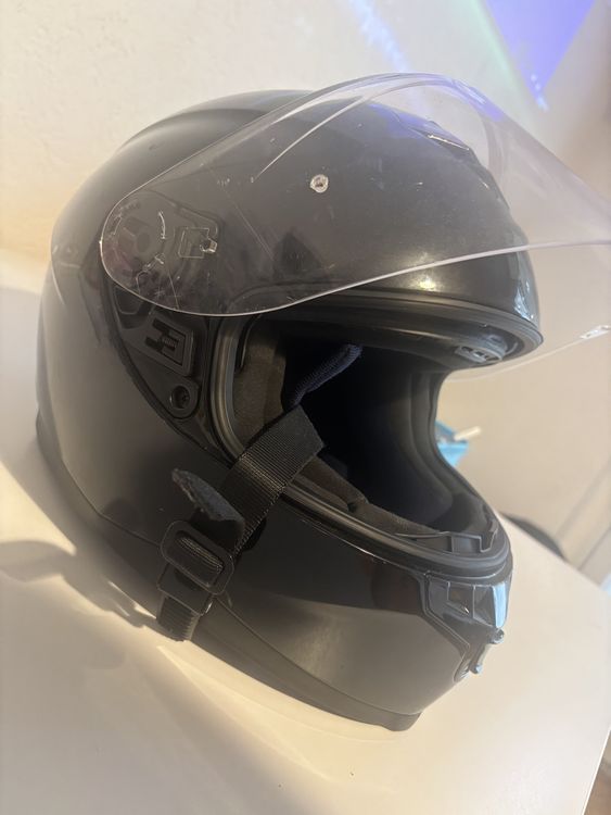Casque de moto noir - Sécurité et style sur la route! (Gebraucht) in Lausanne für CHF 20 – nur ...