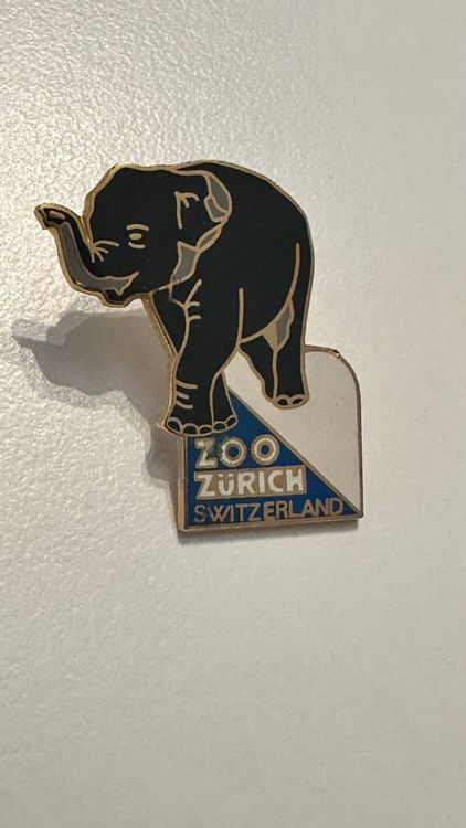 Elefant Zürich Zoo Pin (Gebraucht) in Gutenswil für CHF 3.5 – mit ...
