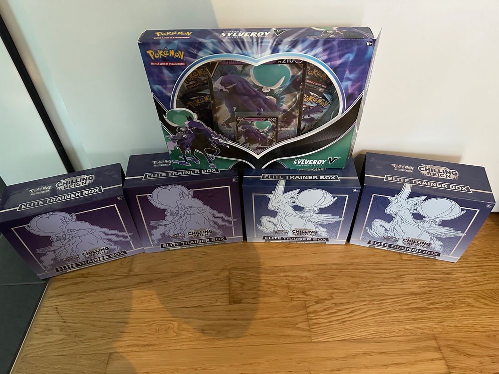 Pokemon 4 ETB (english) + 1 Collection Box (french) (Neu (gemäss ...