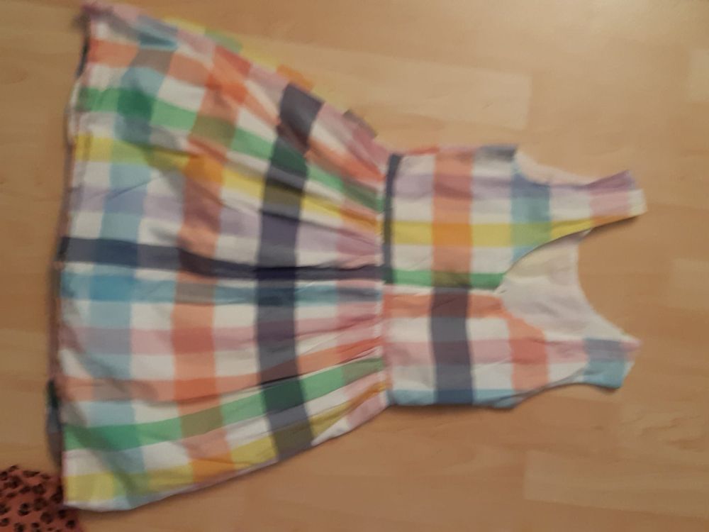 GAP +H&M, MÄDCHENKLEID, Gr. 140, FÜR 10 Jährige 2stk (Gebraucht) in Sachseln für CHF 5 – mit ...