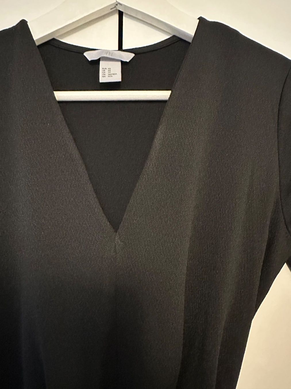 Schwarzes Kleidchen von H&M (XS) (Gebraucht) in Schaan für CHF 5 – mit ...