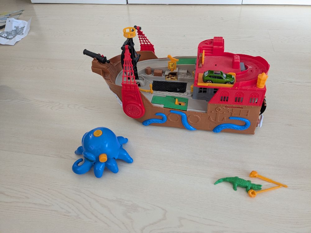 Dickie Piratenschiff (Gebraucht) in Jona für CHF 5 – mit Lieferung auf ...