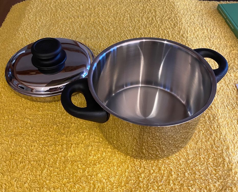 Kleiner 2Liter Topf mit Deckel Boden 14,5cm (Neu (gemäss Beschreibung ...