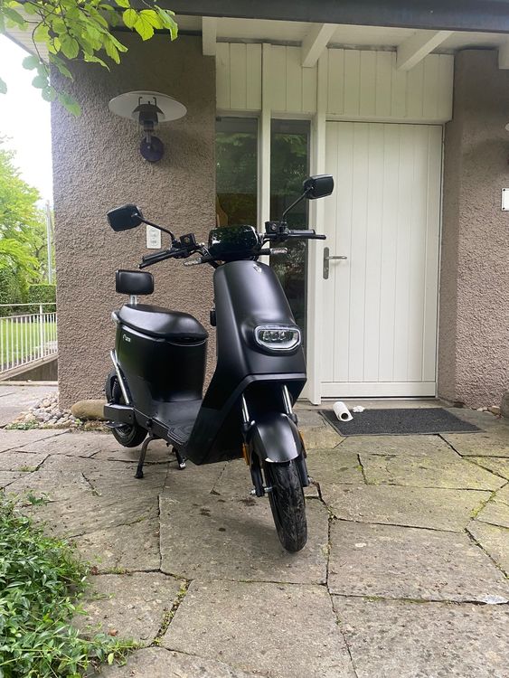 Yadea DE38 E-Roller / E-Mofa schwarz matt | Kaufen auf Ricardo