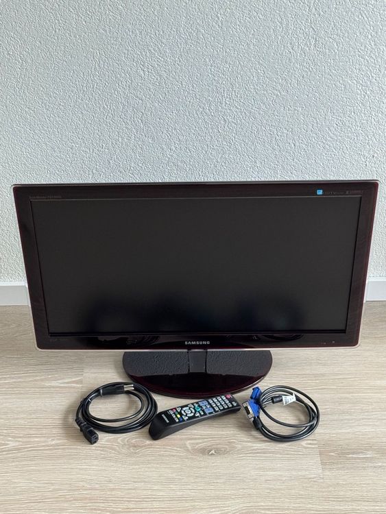 Samsung SyncMaster P2770HD 27" Full HD Monitor mit TV-Tuner (Gebraucht ...