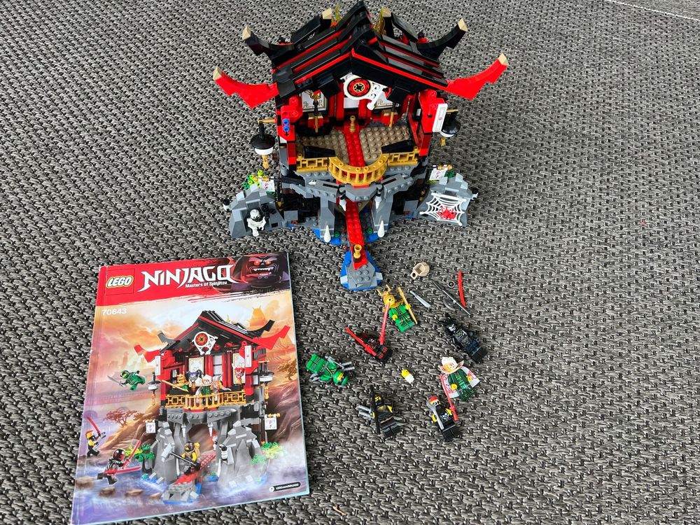 LEGO Ninjago 70643: Temple of Resurrection ab CHF 1.- | Kaufen auf Ricardo