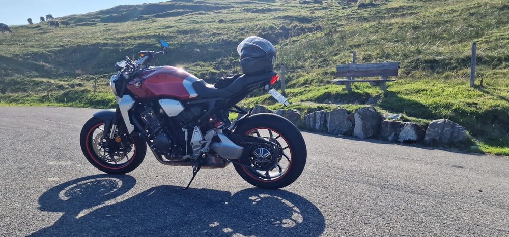 Honda CB 1000 R comme neuve, expertisée,quickshift up e down (D'occasion) à fribourg pour CHF ...