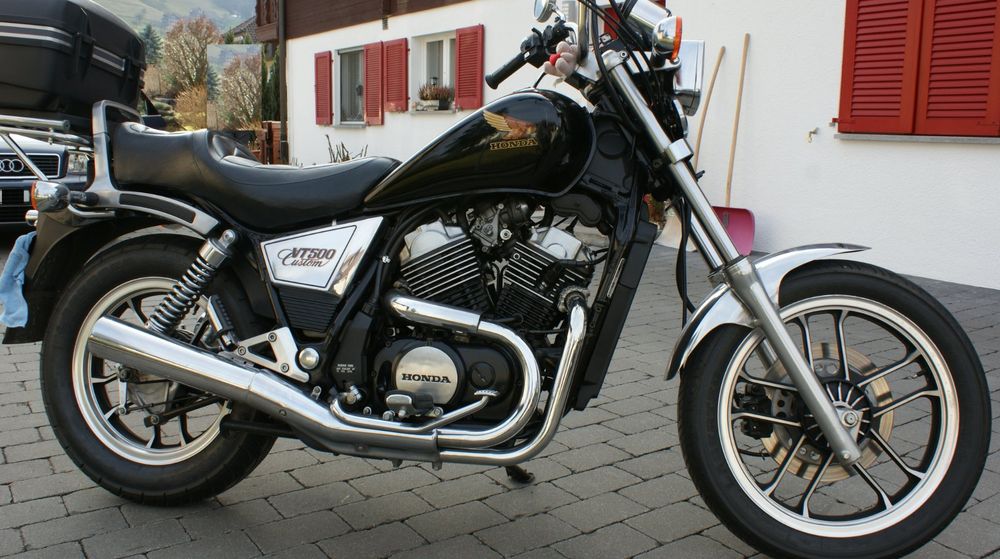 Honda VT500C (mit Topcase) (Gebraucht) in Siebnen für CHF 660 – nur ...