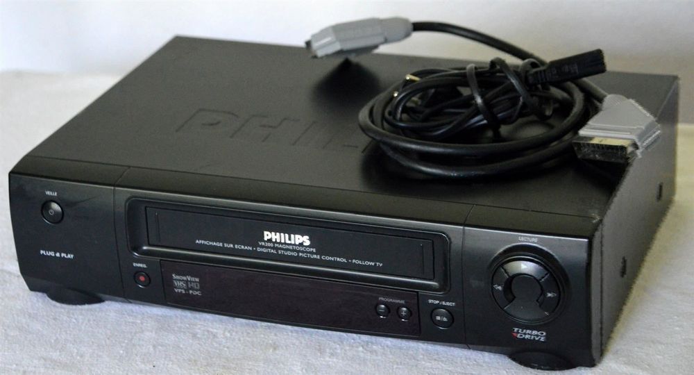 Videorecorder VHS Philips VR200 magnétoscope (Gebraucht) in Collonges ...