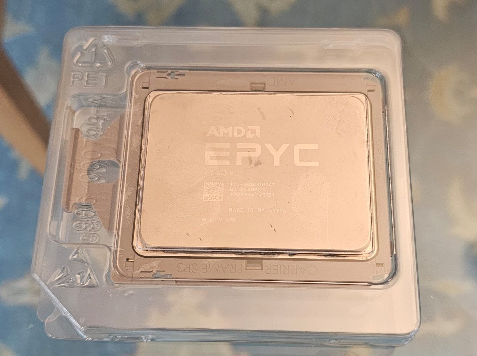 AMD EPYC 7443P - Processeur Serveur - Socket SP3 (Gebraucht) in Genève ...