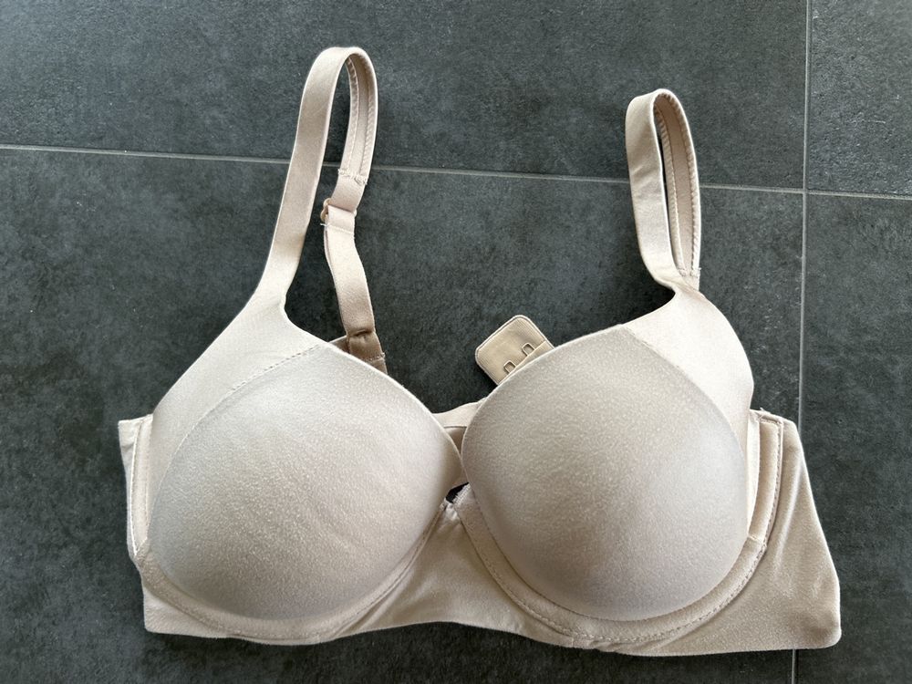 Soutien gorge Triumph 75B (Gebraucht) in Yens für CHF 25 – mit Lieferung auf Ricardo kaufen