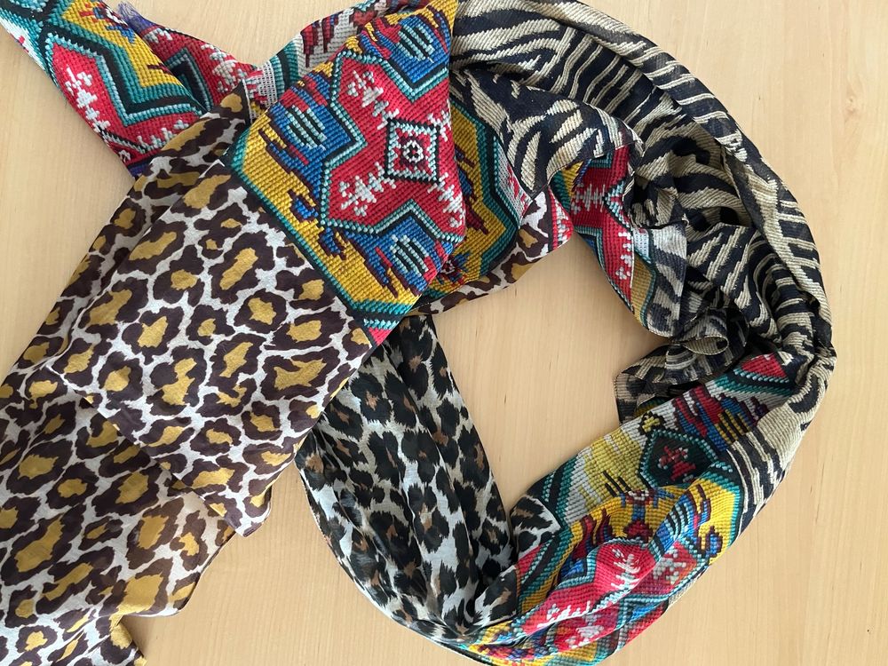 Foulard Pierre-Louis Mascia (Gebraucht) in Hombrechtikon für CHF 10 ...
