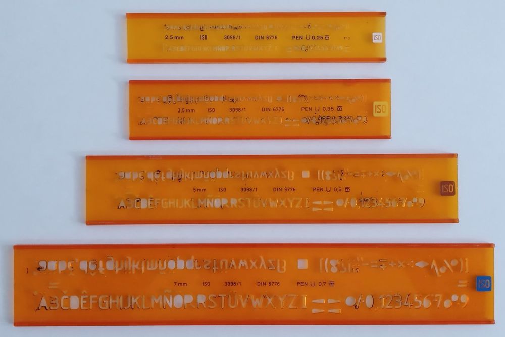 Chablons lettres dessin technique (Gebraucht) in Renens für CHF 9.95 ...
