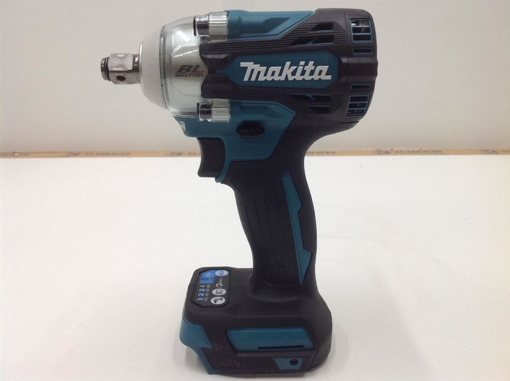 Makita Akku Schlagschrauber DTW300 (Neu und originalverpackt) in Siebnen für CHF 171 – mit ...