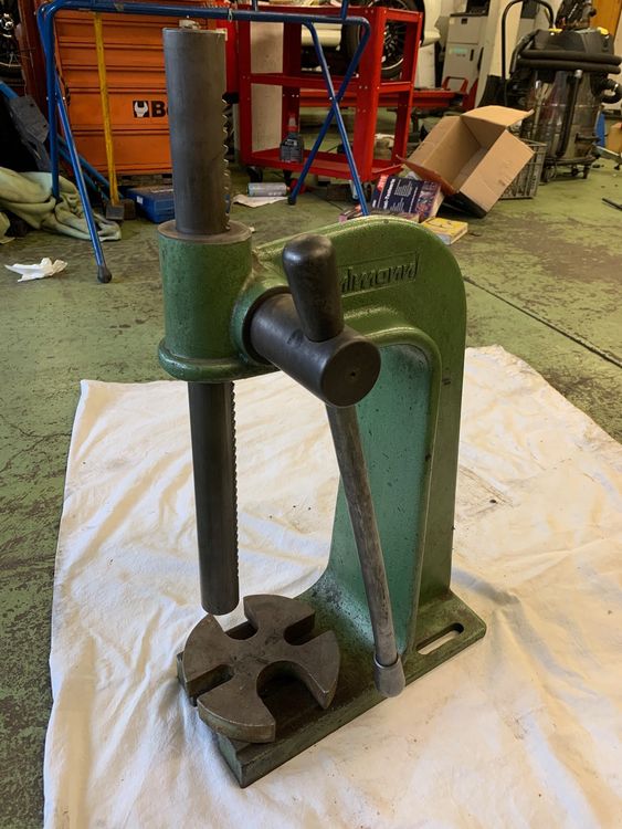 Drehdornpresse Fehlmann (Gebraucht) in Winterthur für CHF 390 – nur ...