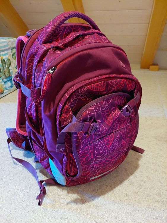 Satch Schulrucksack pack purple Leaves (Gebraucht) in Maur für CHF 50 ...