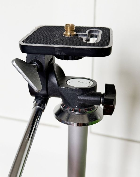 Stativ Modell MS-308 FA (Gebraucht) in Boswil für CHF 49 – nur Abholung ...