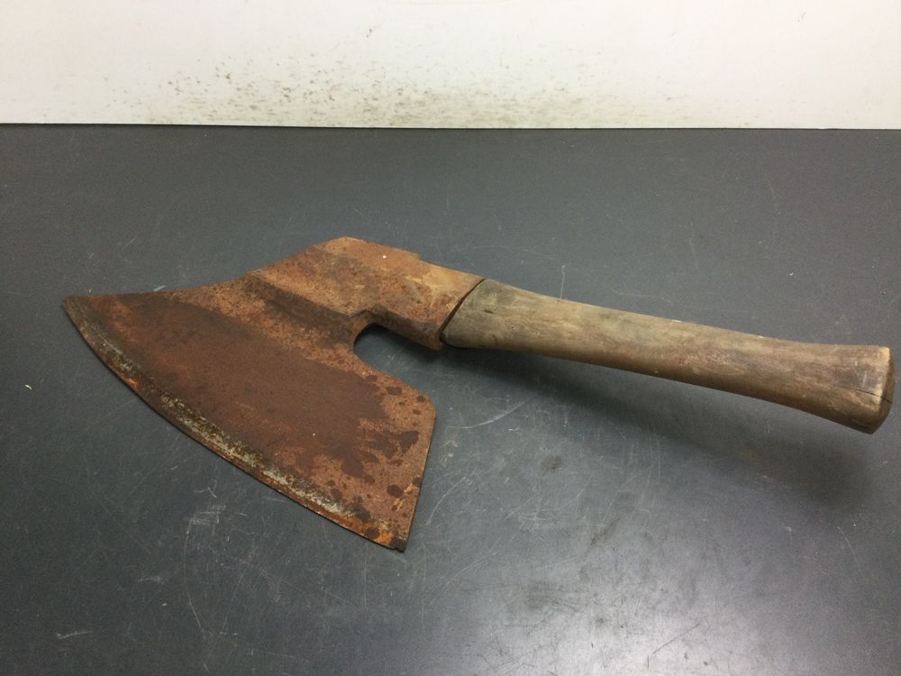 Antikes Seiten Beil Zimmerei Beil Holzbau Deko | Kaufen auf Ricardo