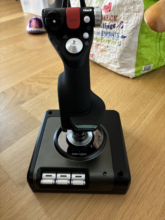 Saitek x52 Pro PC Flight Control System / Joystick Neu (Neu und ...