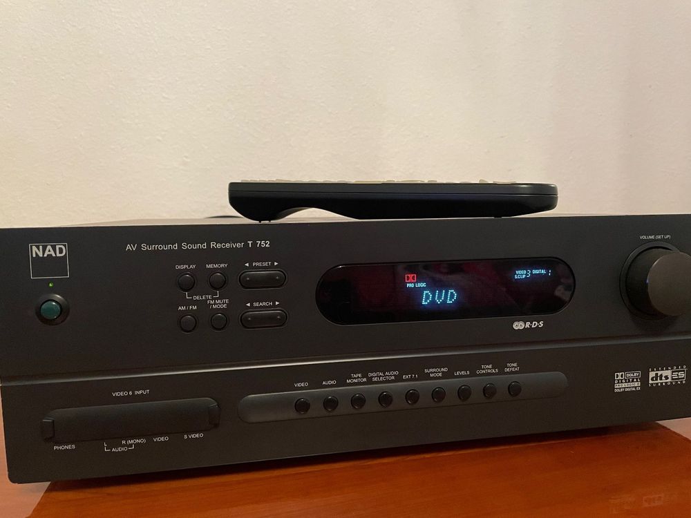NAD T 752 AV Surround Sound Receiver (Gebraucht) in Zürich für CHF 249 ...