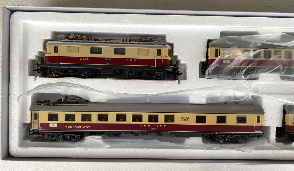 TEE Bavaria mit SBB Re 4/4 I und 3 Wagen Märklin 26557 mfx (Gebraucht) in Adliswil für CHF 379 ...