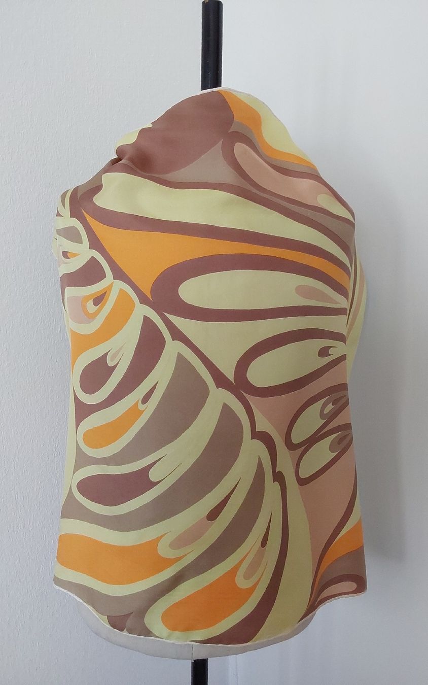Foulard Seide quadratisch (Gebraucht) in Köniz für CHF 7 – mit ...