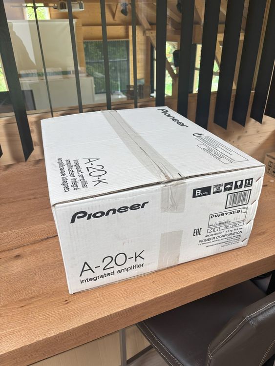 Amplificateur hi-fi (Neuf avec emballage d'origine) à La Chaux-de-Fonds ...