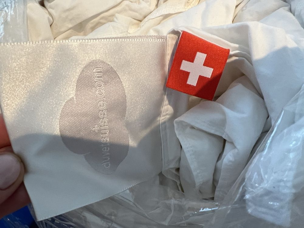 Daunenduvet / goose down, NP>600 chf, super light (Gebraucht) in Zürich für CHF 349 – nur ...