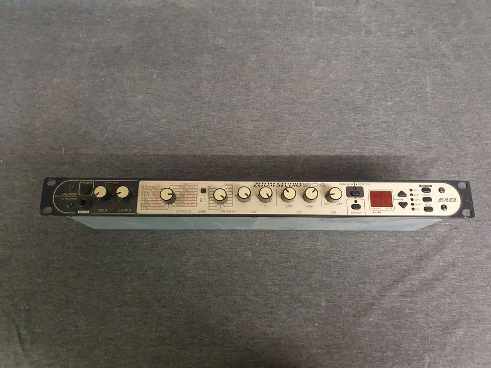 Zoom 1204 Multi-Effektgerät (S849) (Gebraucht) in St.Margrethen für CHF ...