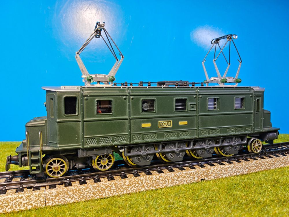 Hag Bühler 180 _ Lokomotive Ae 4/7 SBB _ 10901 _ AC Spur H0 (Gebraucht ...
