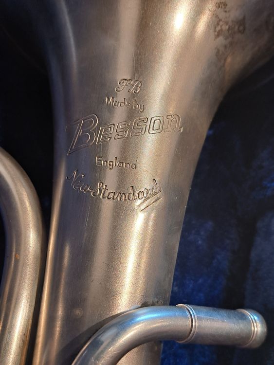 Schönes Es Horn von Besson ideal für Einsteiger (Gebraucht) in ...