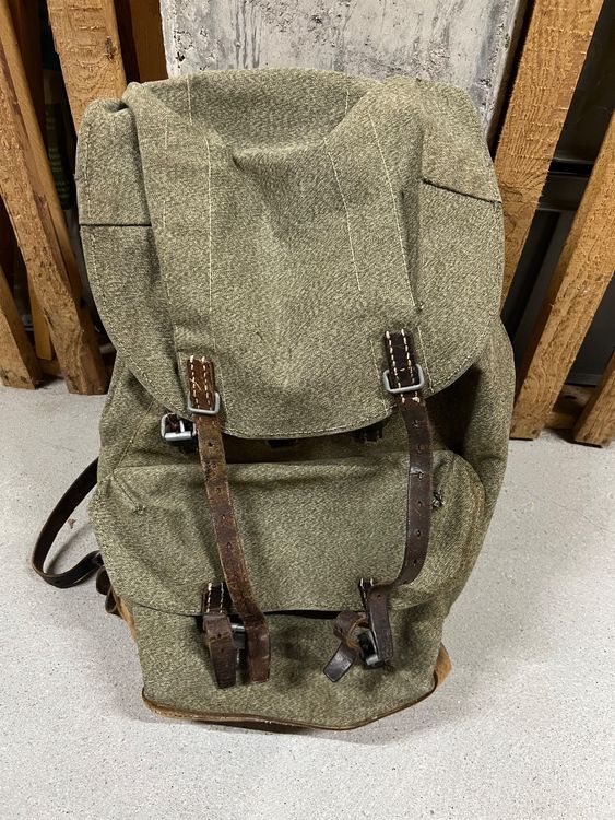 Alter Militär Rucksack Schweiz (Gebraucht) in für CHF 41.3 – mit ...