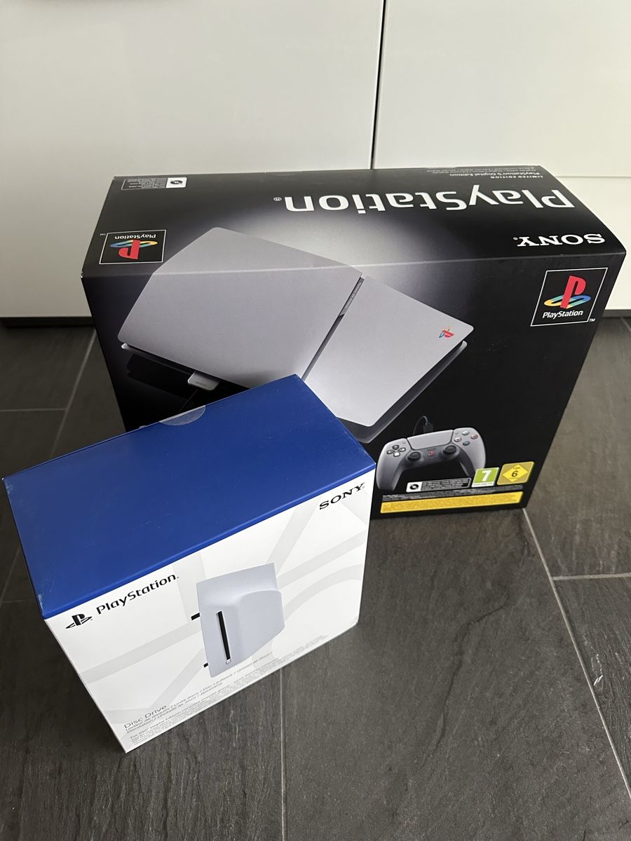 Ps5 slim 30 th mit CD laufwerk (Neu und originalverpackt) in Eschenbach ...