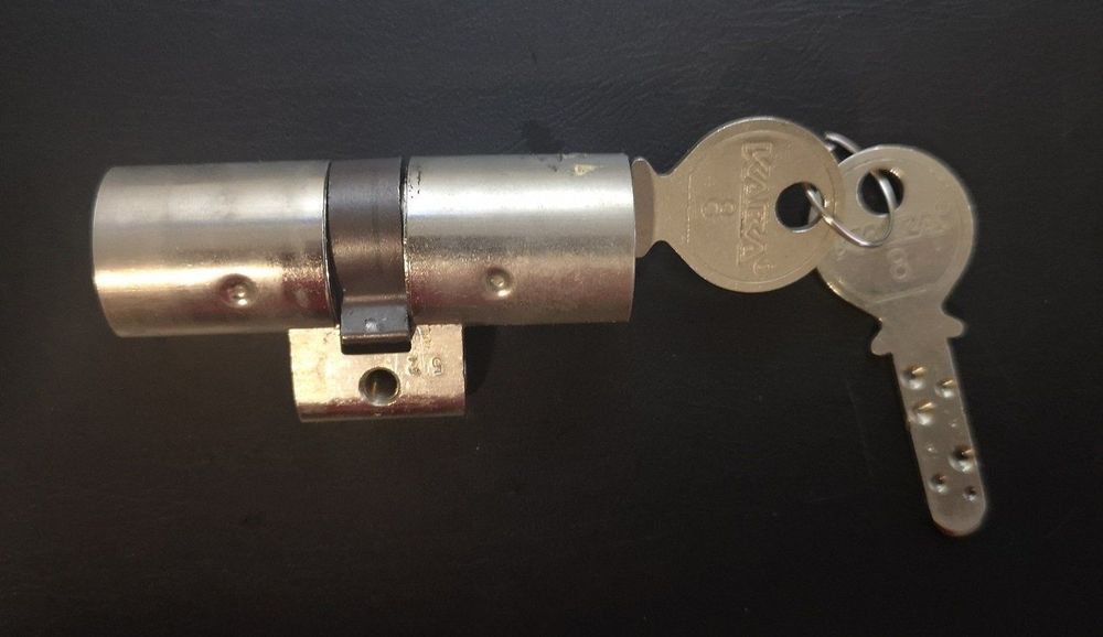 KABA 8 Zylinder 32,5 x 32,5 mm mit 2 Schüssel (Gebraucht) in Lodrino ...