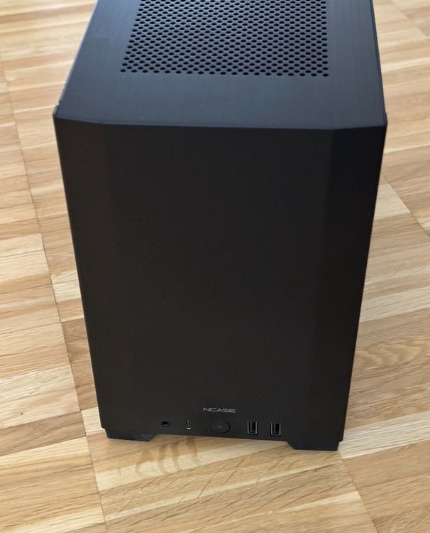 SFF Gaming PC - Custom Build mit GeForce RTX 2080 Ti | Kaufen auf Ricardo