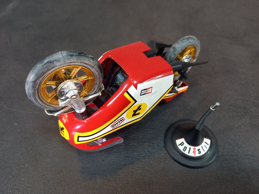 1970er Suzuki RG 500 Barry Sheene Bike Modell Polistil | Acheter sur ...