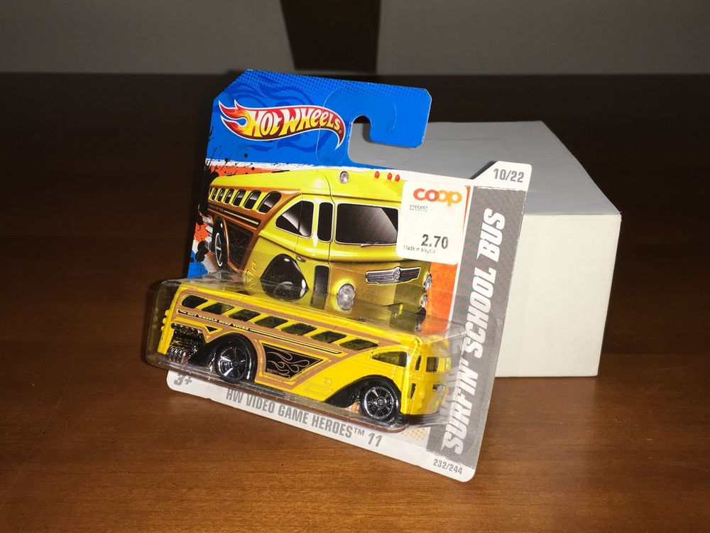 Surfin‘ School Bus 1/64 Hot Wheels 11 HW Heroes | Kaufen auf Ricardo