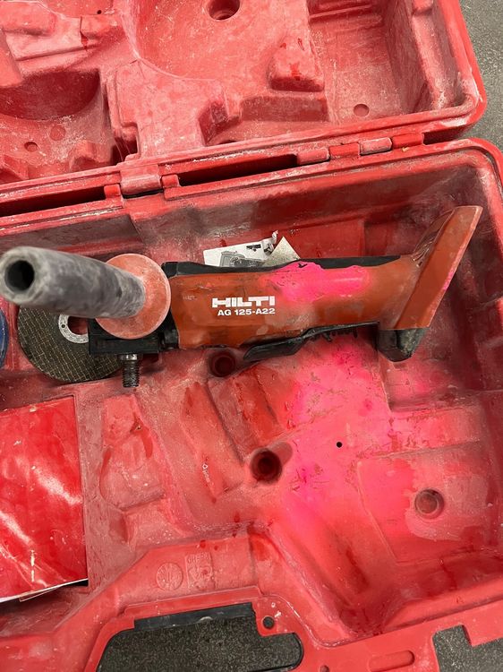 Hilti AG125-A22 Akku Winkelschleifer (Gebraucht) in Appenzell für CHF 127 – nur Abholung auf ...